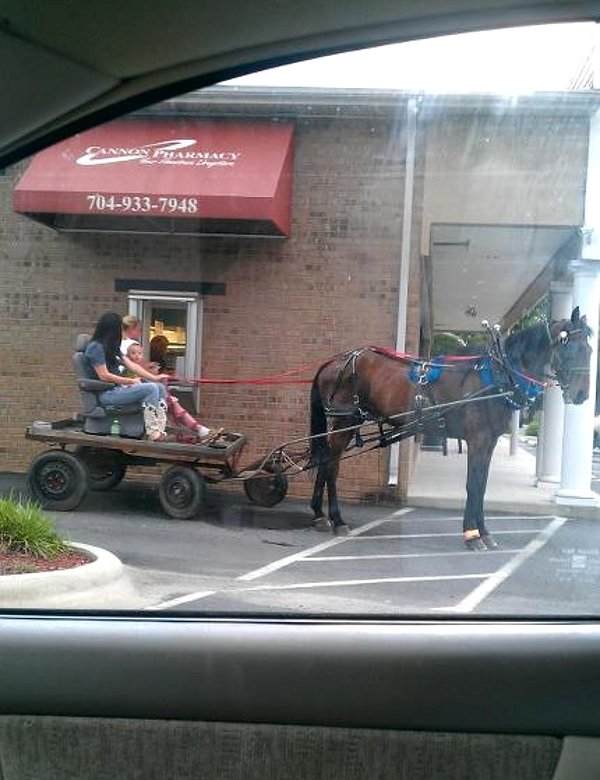 25 Pictures of People Riding Their Horses Through the Drive-thru ...