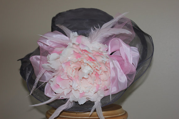 Hat Trick: An Interview with Derby Hat ‘Artist’ Helen Overfield | HORSE ...