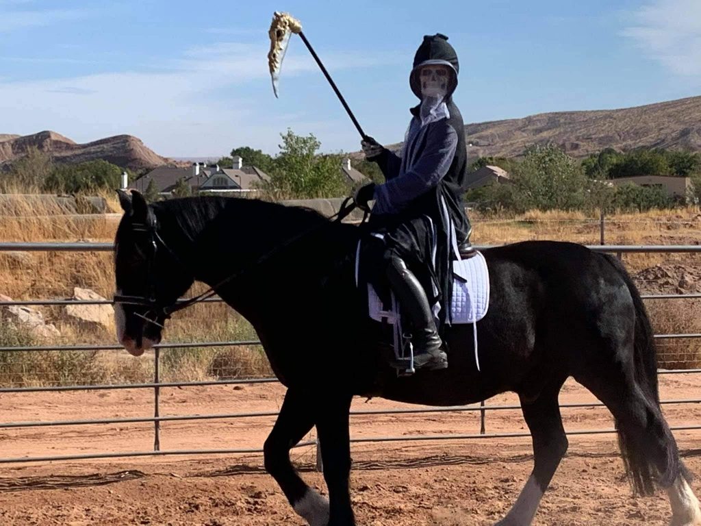 Reader Photo Challenge: 17 Halloween Costumes | HORSE NATION