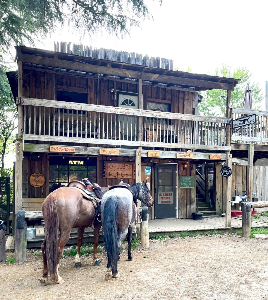 Hitting the Trails: Love Valley, North Carolina | HORSE NATION